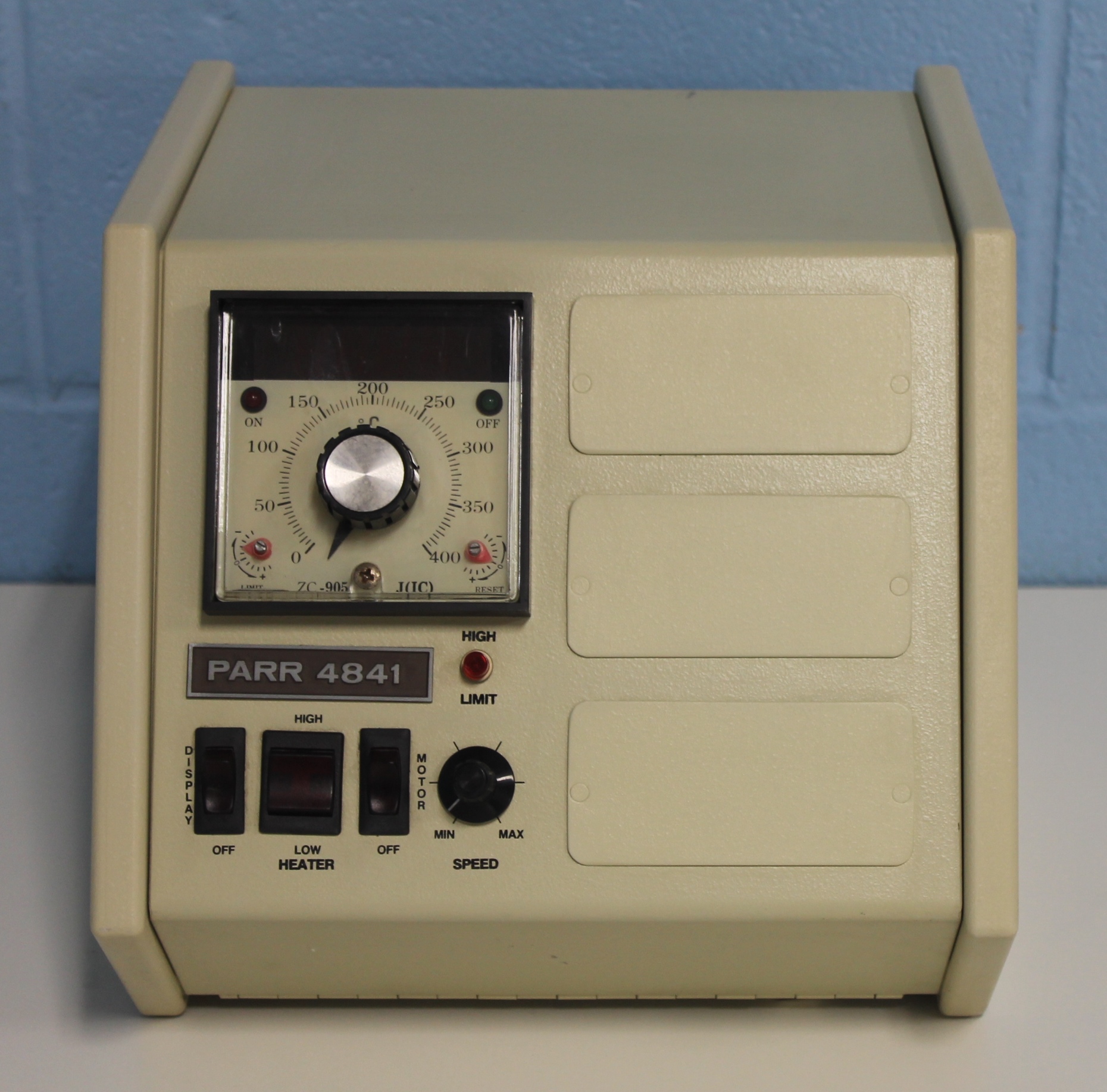 ALT ITEM: 22115 | 4841 Temperature Controller