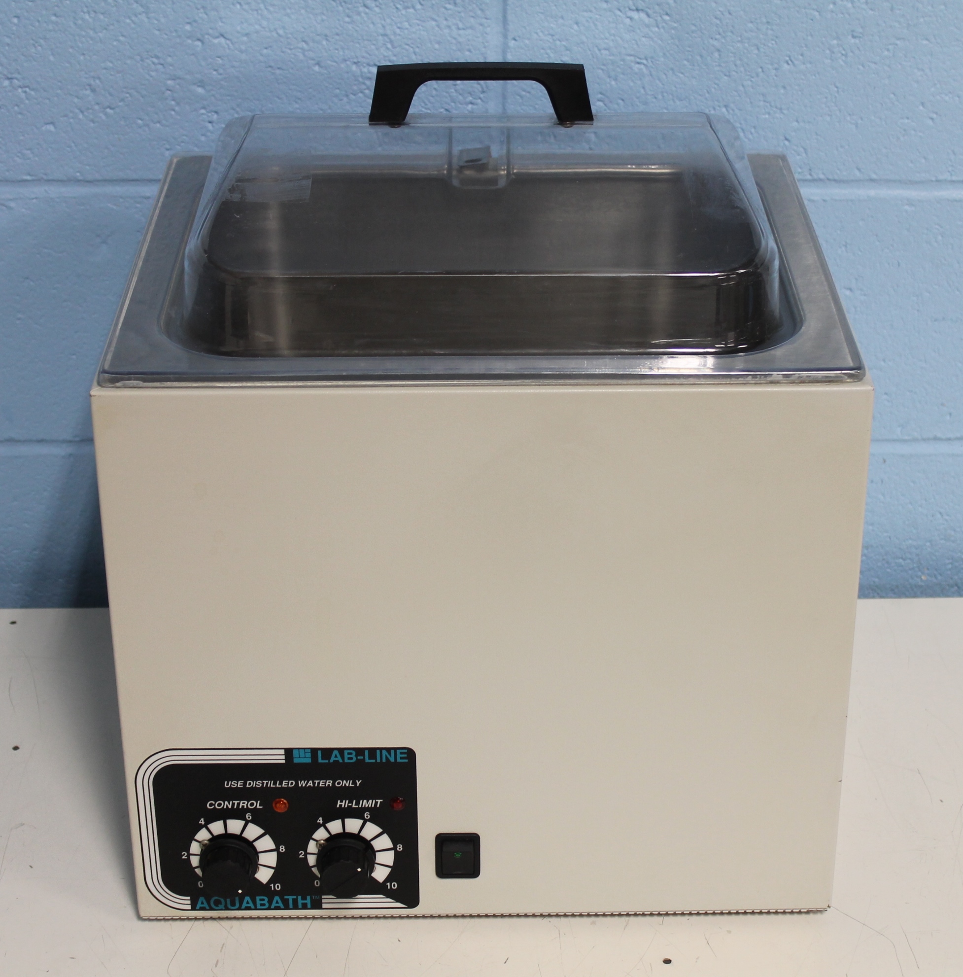 Refurbished Lab Line AquaBath General Purpose Water Bath Model 18900