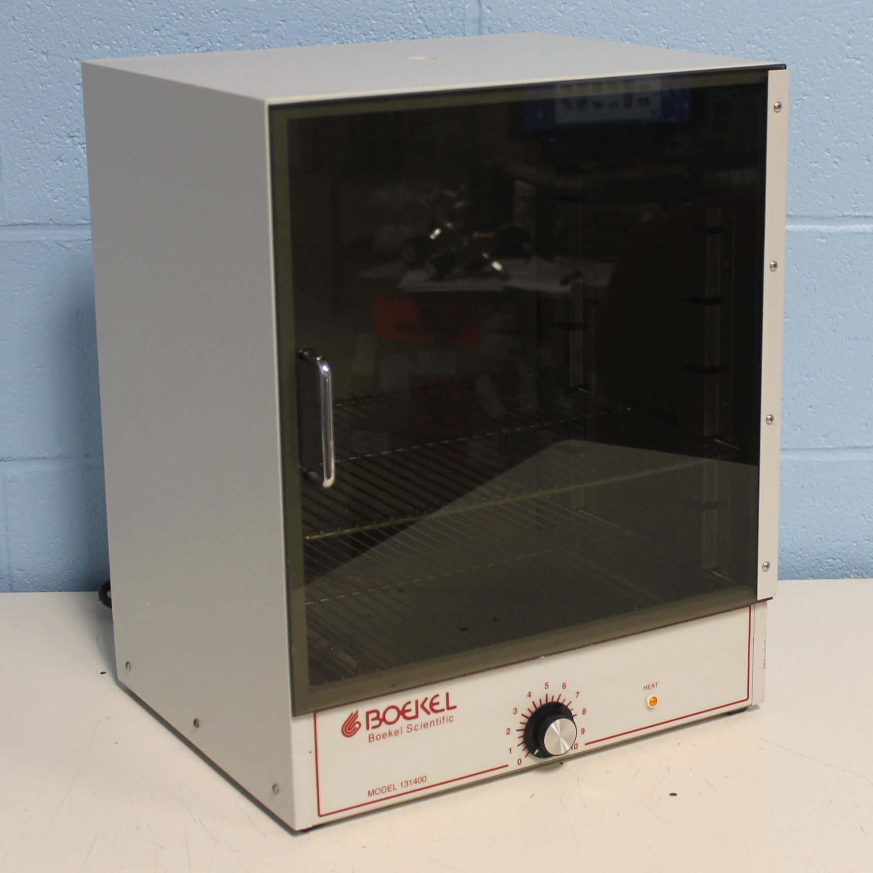 ALT ITEM: 21096 | 131400 Economy Analog Incubator