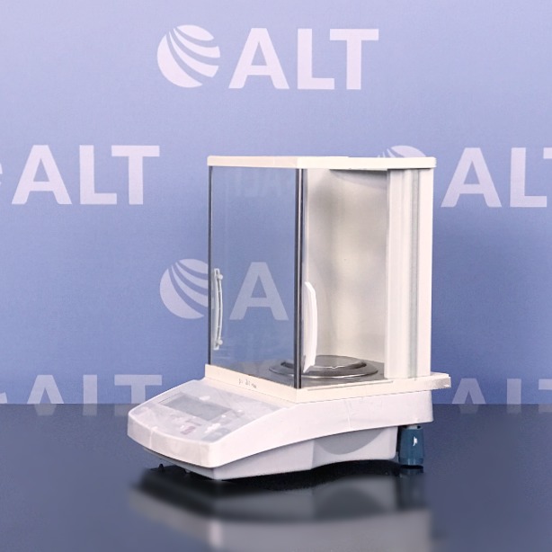 ALT ITEM: 27931 | Adventurer AR2140 Analytical Balance