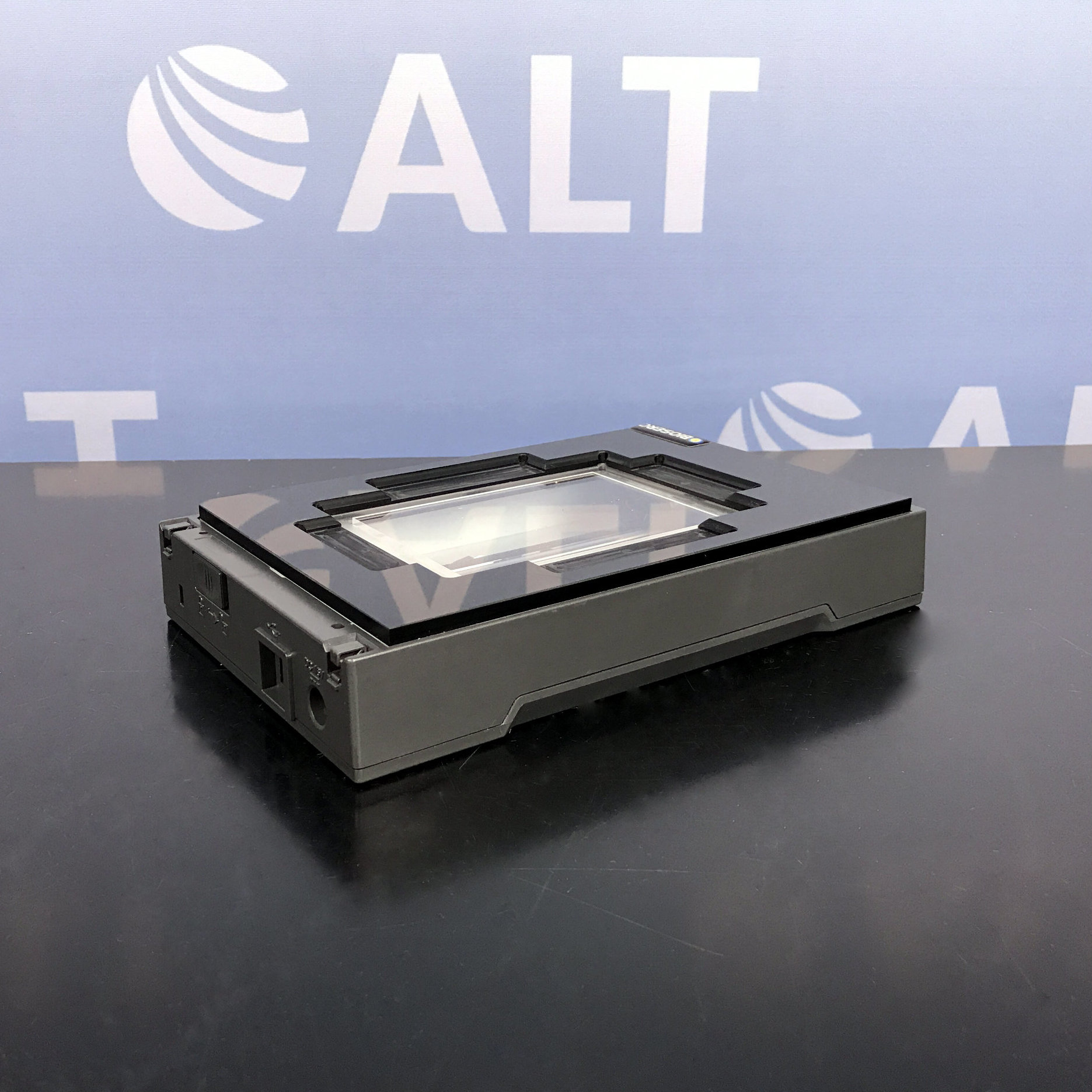 ALT ITEM: 26741 | Ziath ZTS-A6-80 DataPaq High Speed Single Rack Scanner