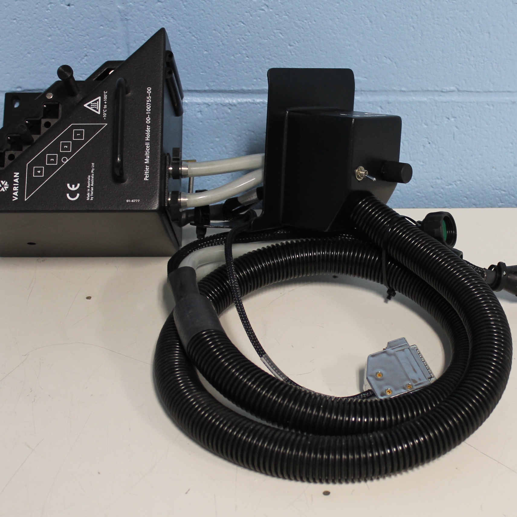ALT ITEM: 20573 | Cary Peltier Thermostatted Multicell Holder