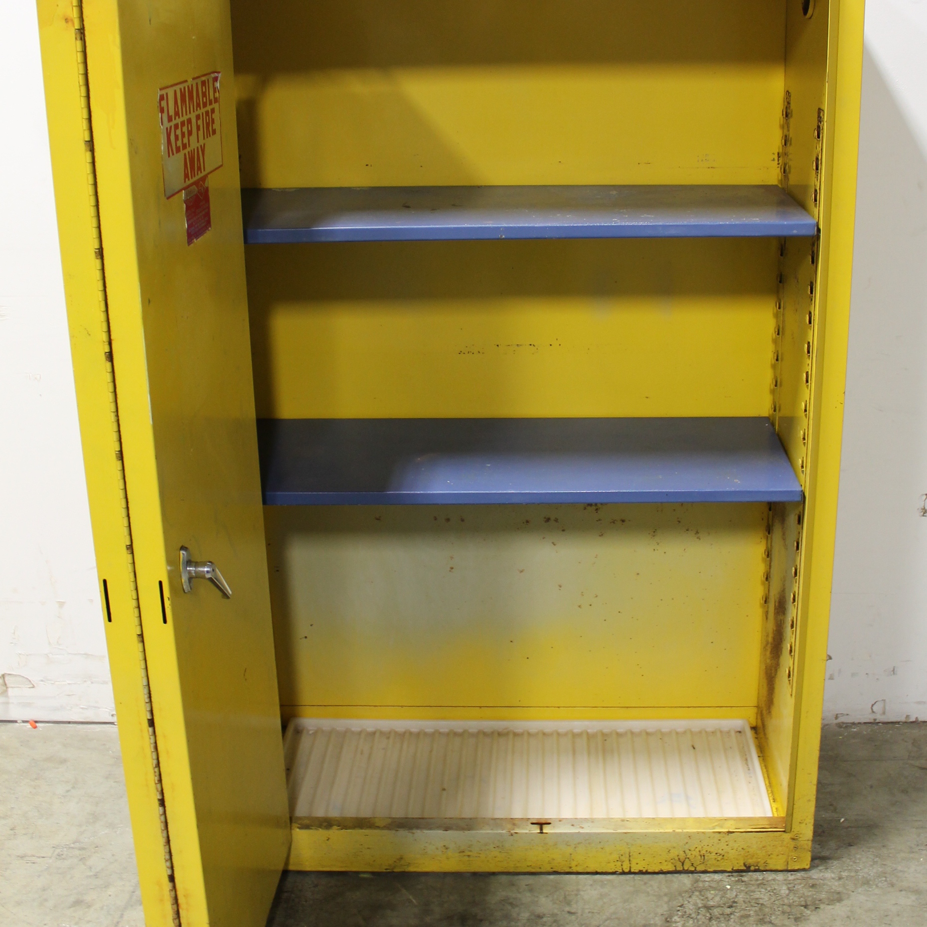 ALT ITEM: 20685 | Flammable Storage Safety Cabinet Model 1945