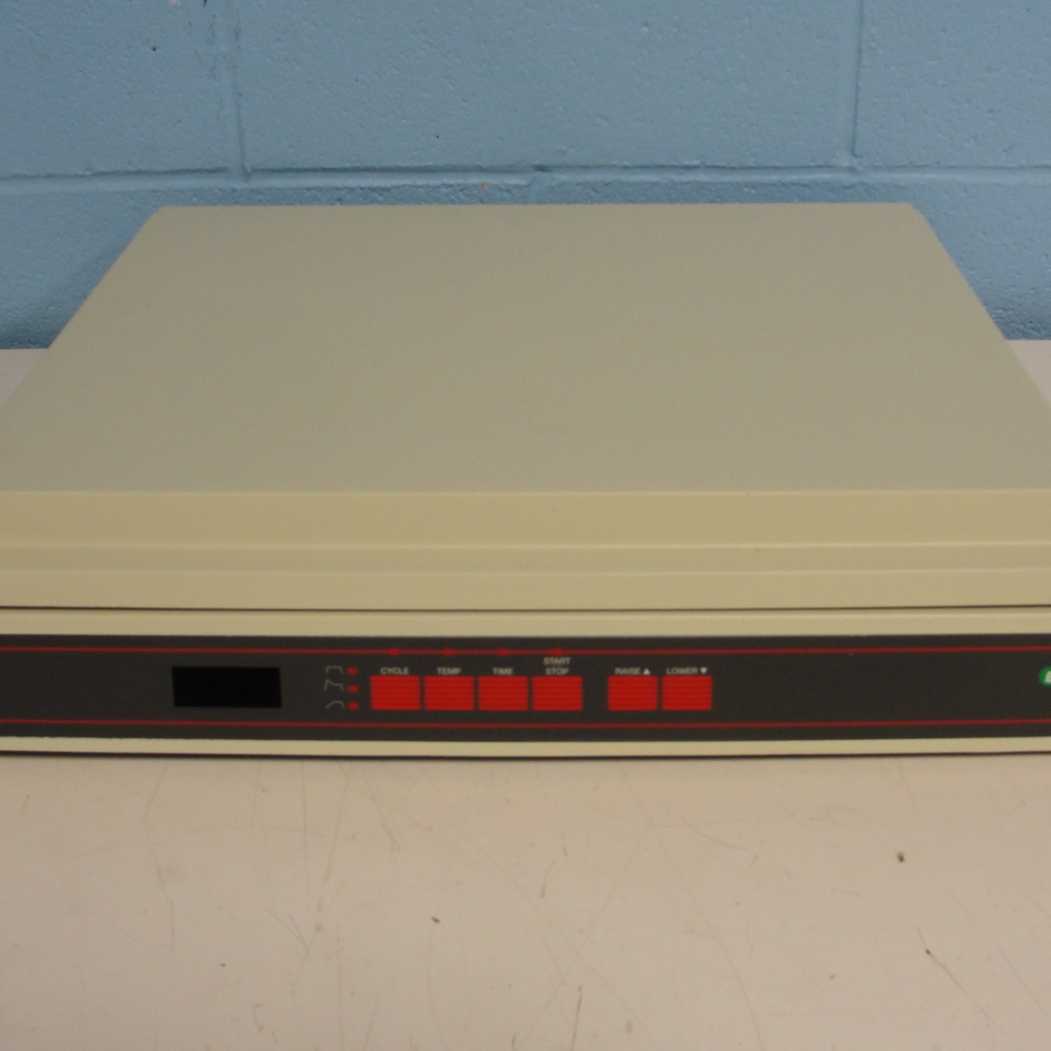 ALT ITEM: 18123 | Model 583 Gel Dryer