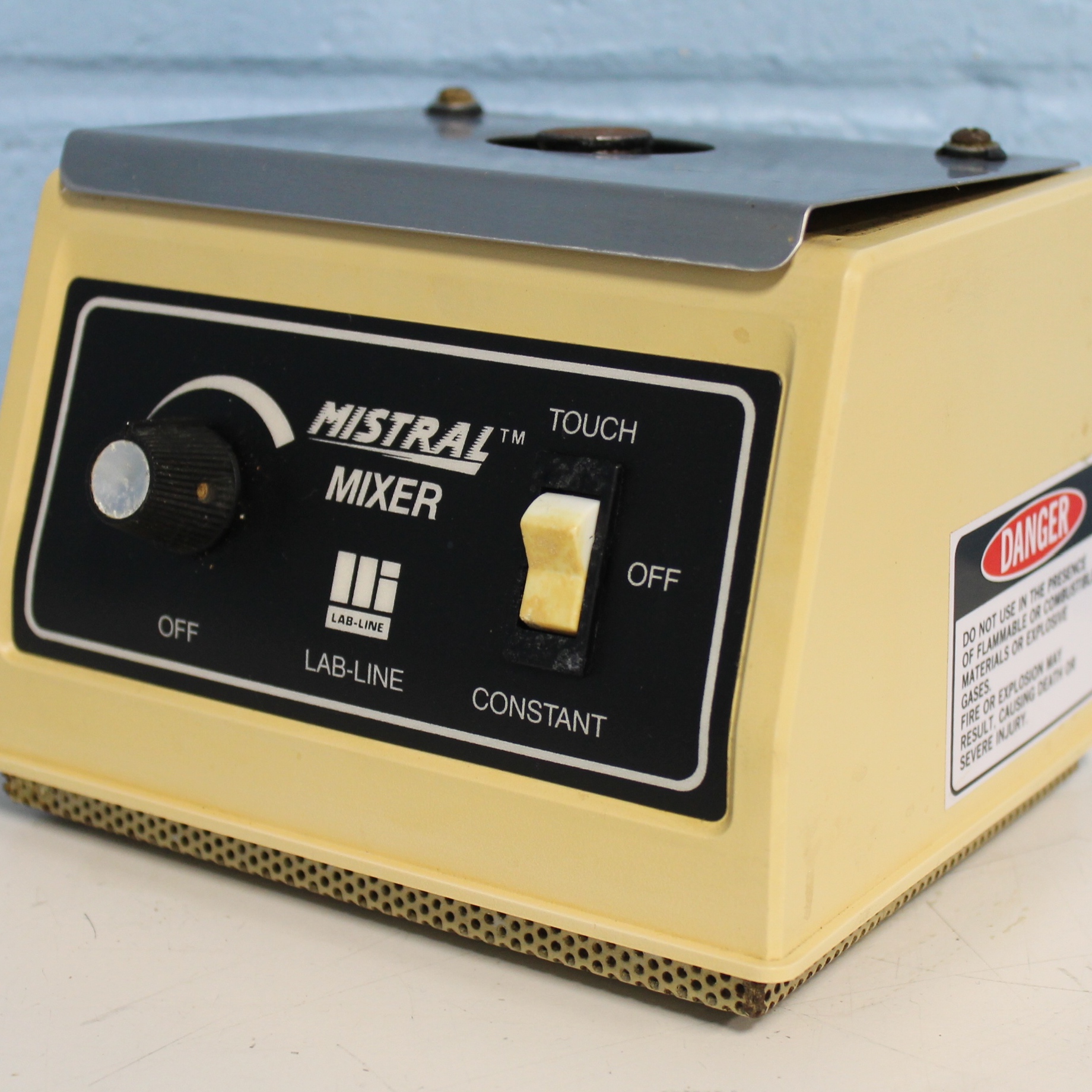 ALT ITEM: 16400 | Mistral Mixer Model 1192