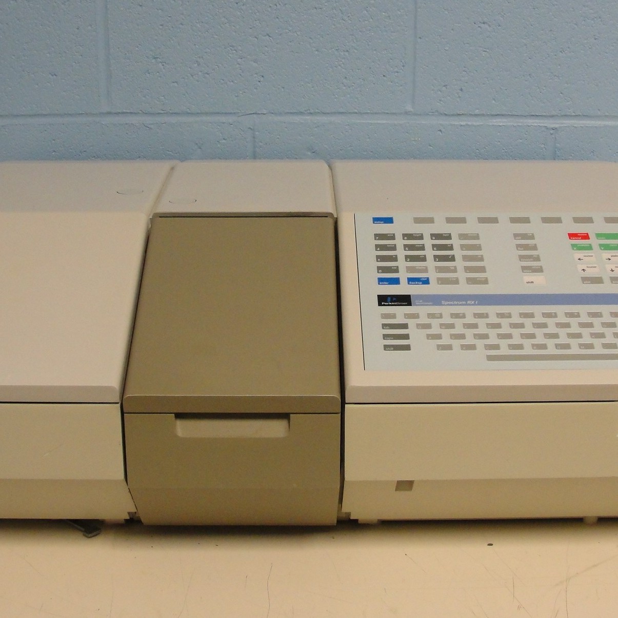 ALT ITEM: 18262 | Paragon 1000 / Spectrum RX I FT-IR Spectrometer