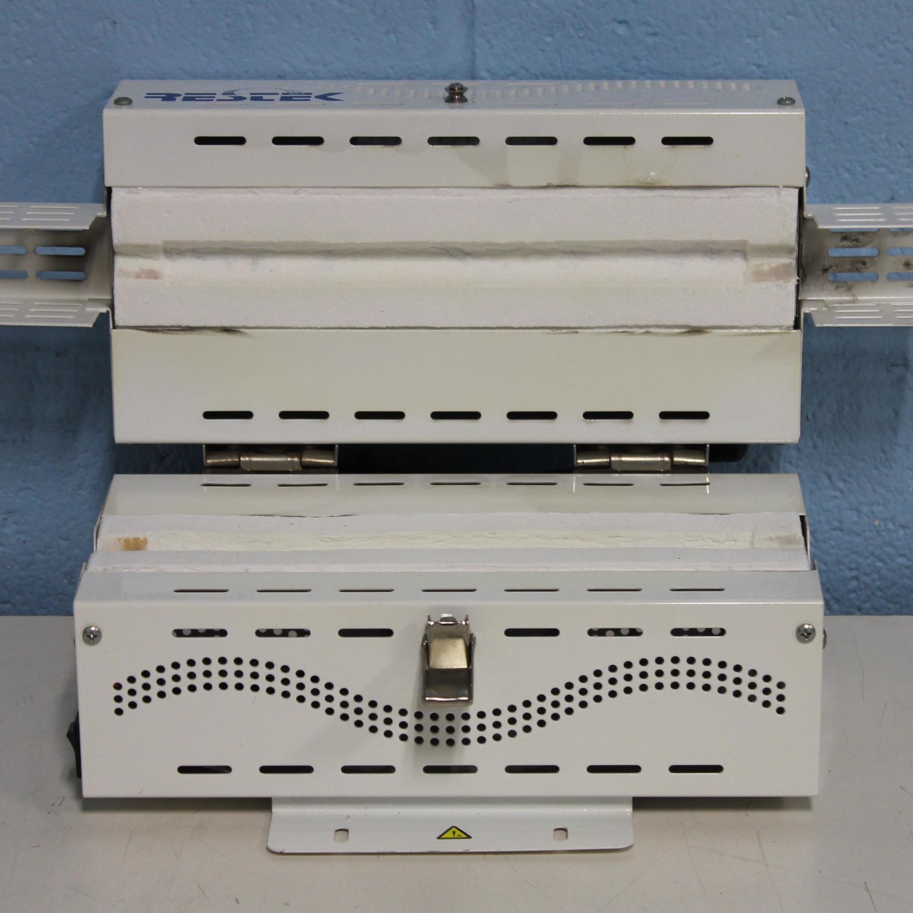 ALT ITEM: 17205 | Single-Tube Thermal Gas Purifier and Housing Unit